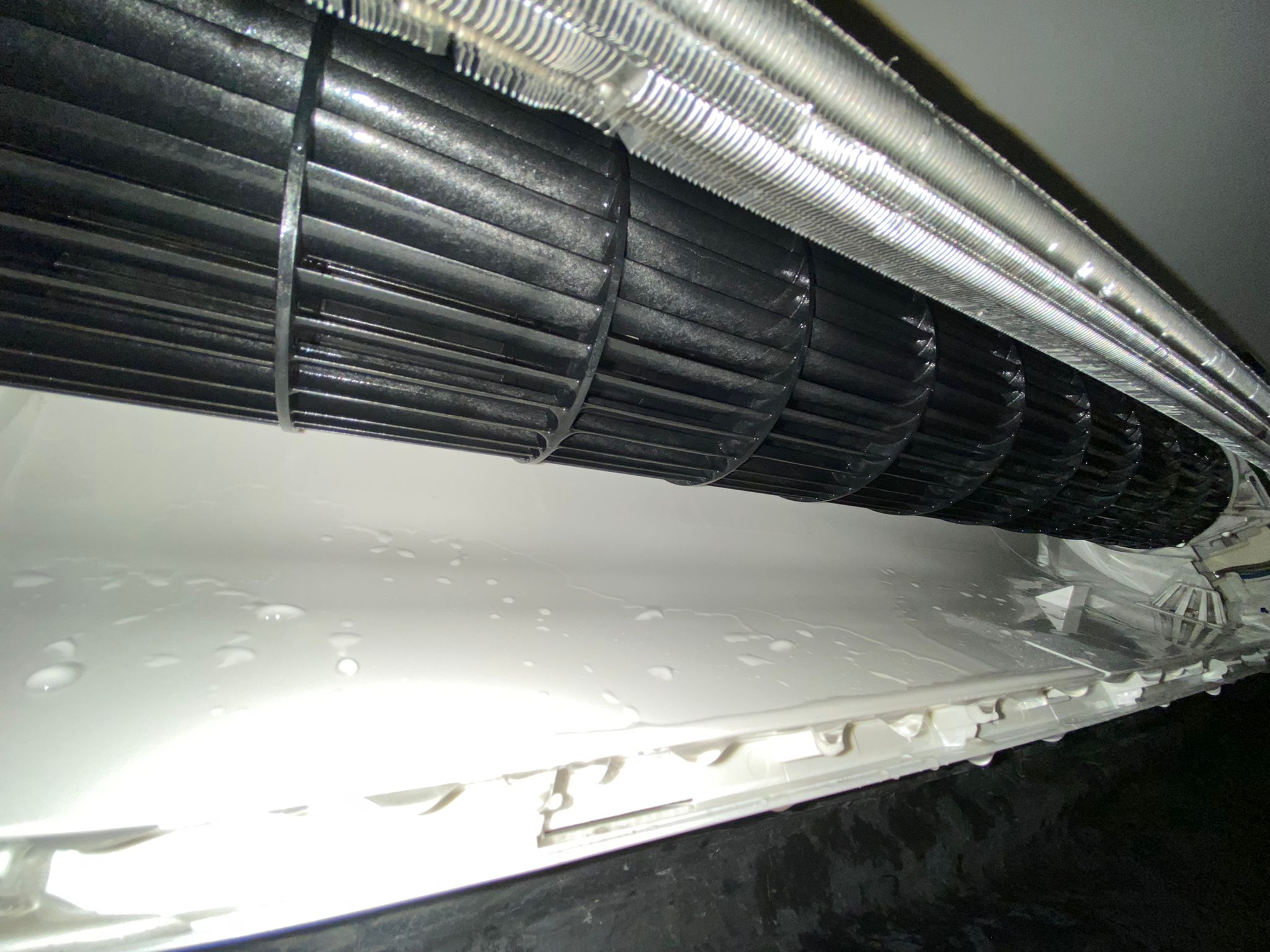 Wall mounted air conditioner cleaning job at a residential unit in ...